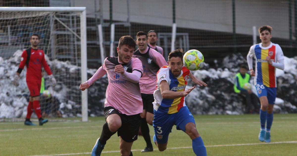 Fede Bessone canvia la gespa per la banqueta