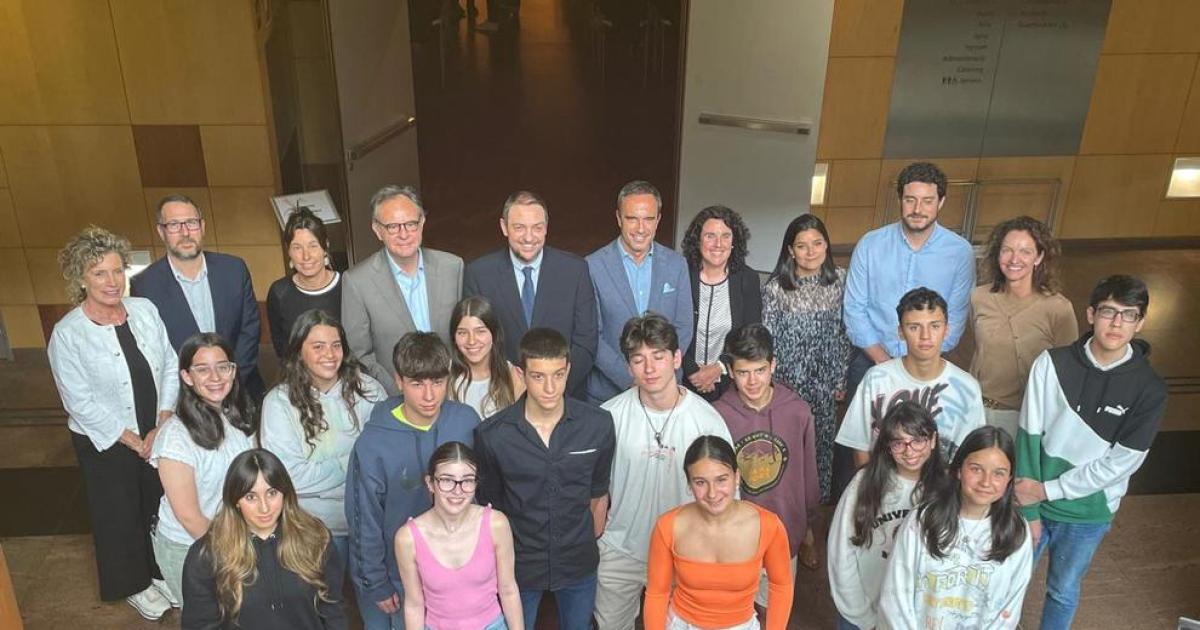 14 alumnes exposen projectes d'emprenedoria