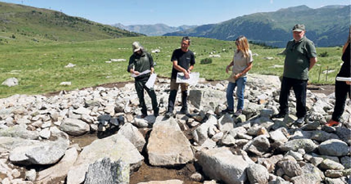 Història del túmul del Cubil espoliat