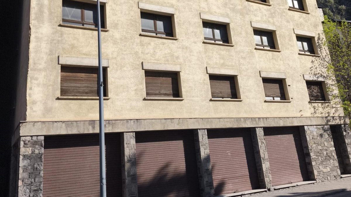 La Fiscalia d’Andorra i l’AREB descarten frenar la subhasta de l’Hotel ...