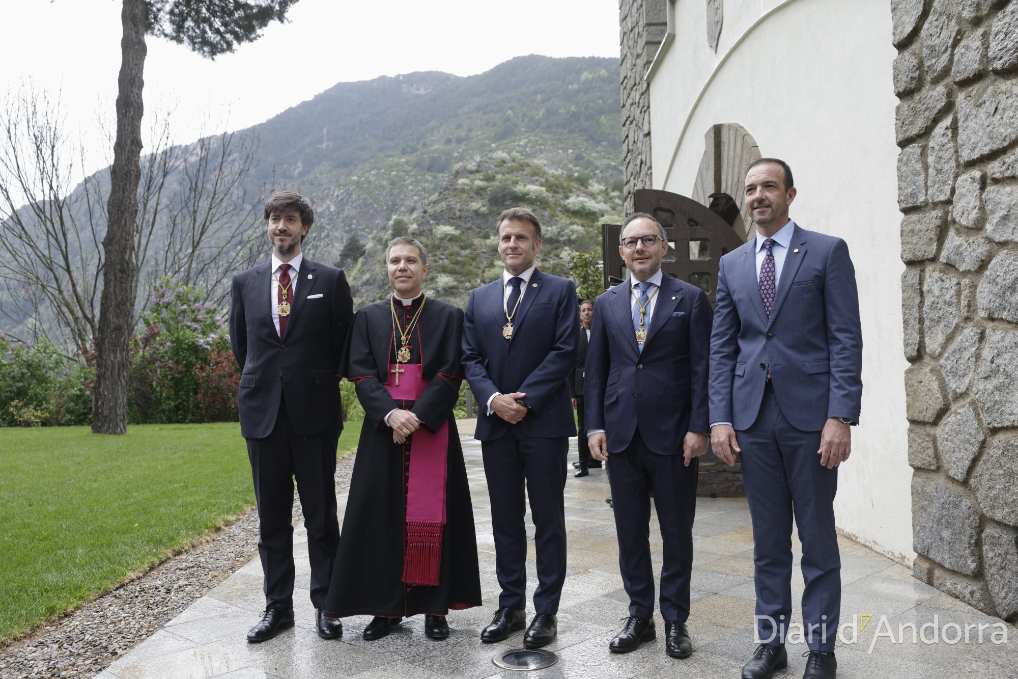 Els coprínceps Macron i Serrano es troben a Ràdio Andorra